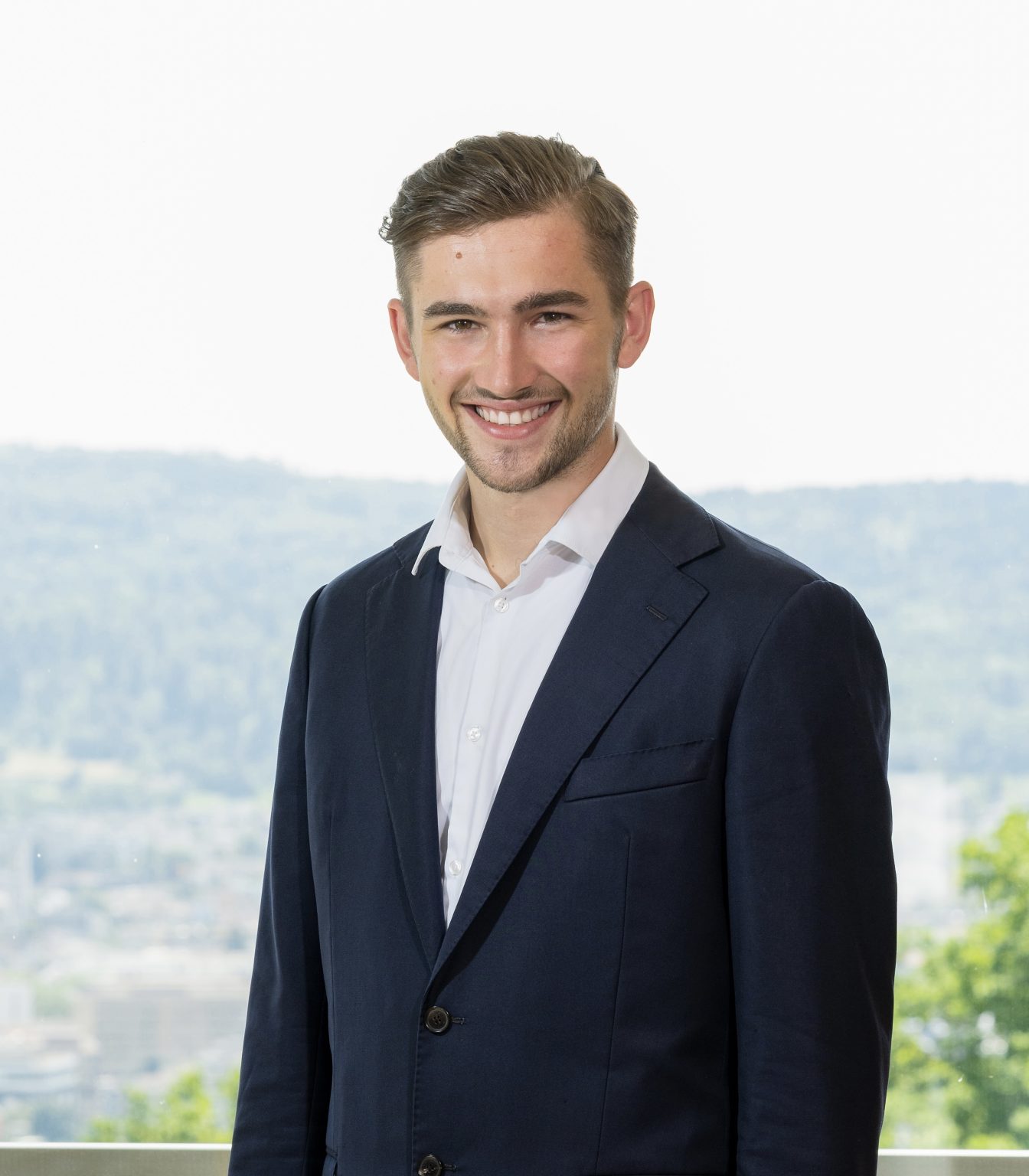 Benedikt Schmid – Präsidentschaftskandidat Junge Mitte Schweiz